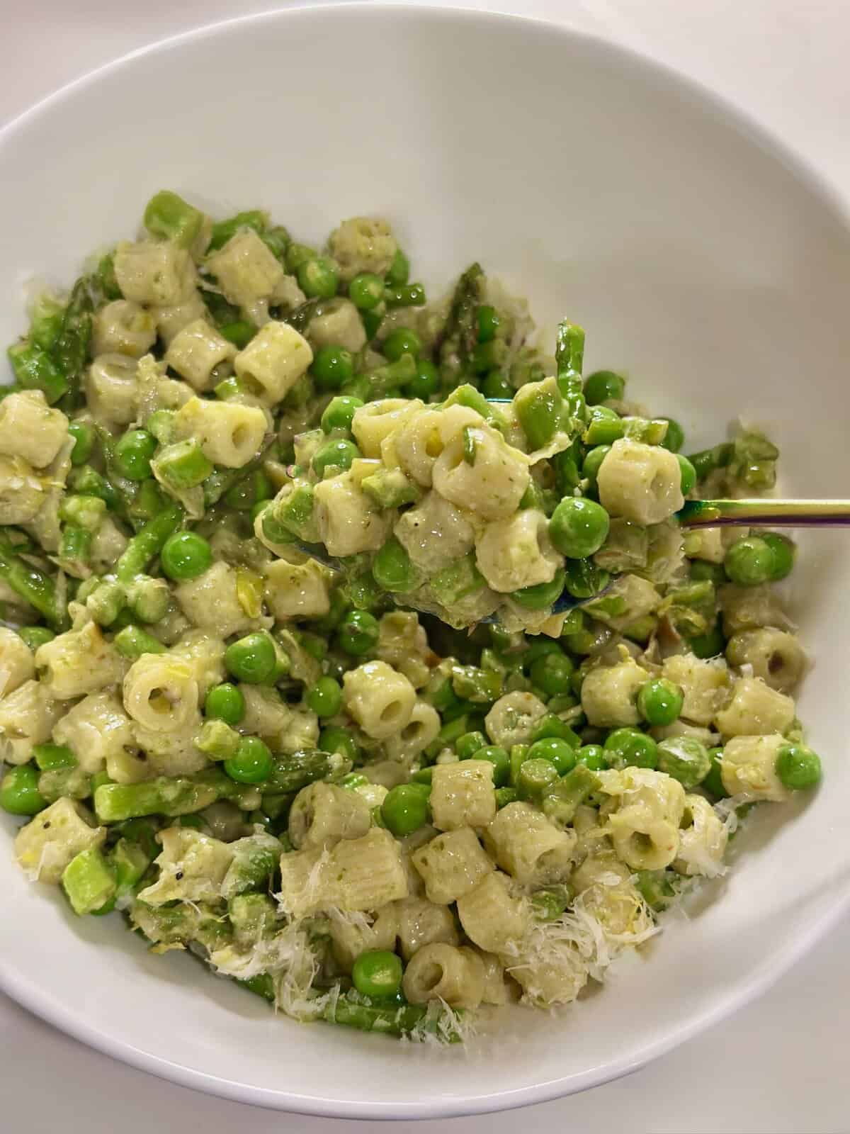 Creamy Spring Pesto Pasta with Asparagus, Leeks, and Peas - Carol Bee Cooks