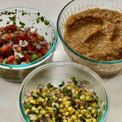 Chipotle Copycat Tomatillo-Green Chili Salsa Recipe (Medium Salsa ...